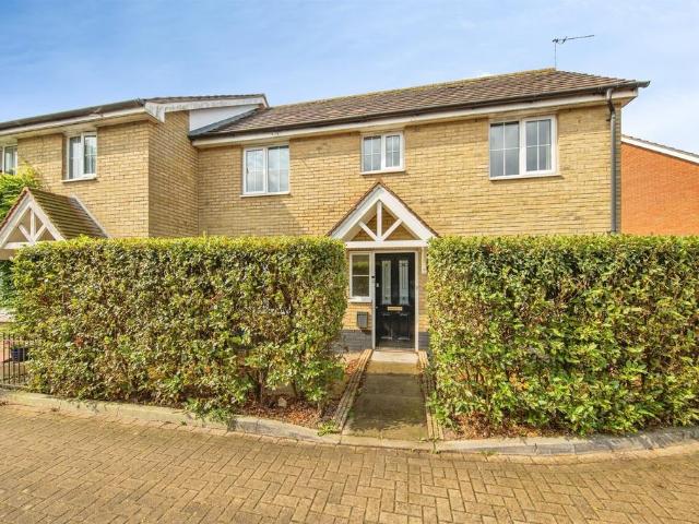 3 bedroom end of terrace house for sale