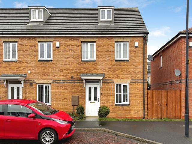 3 bedroom end of terrace house for sale
