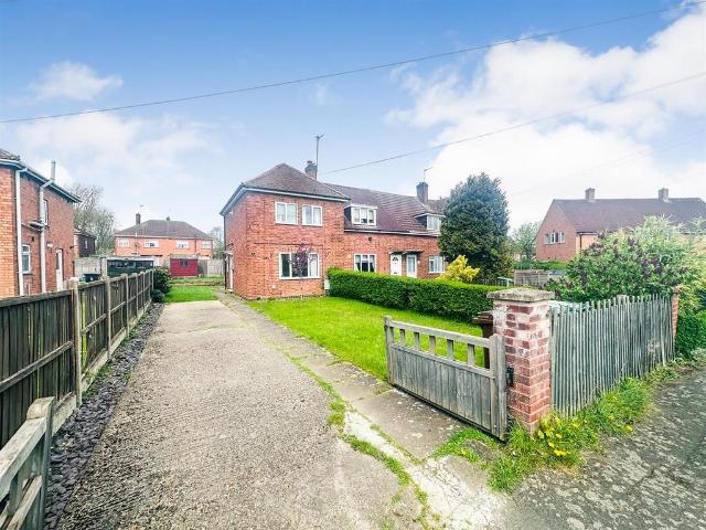 3 bedroom end of terrace house for sale