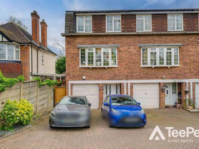 3 bedroom townhouse for sale