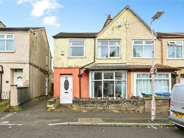 3 bedroom end of terrace house for sale