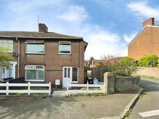 3 bedroom end of terrace house for sale