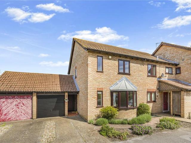 3 bedroom end of terrace house for sale