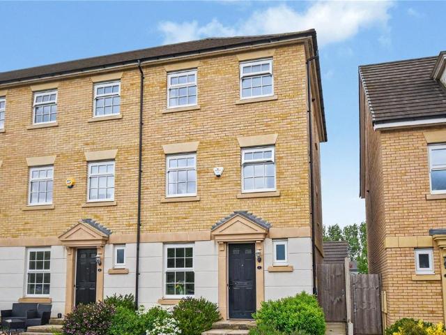 3 bedroom end of terrace house for sale