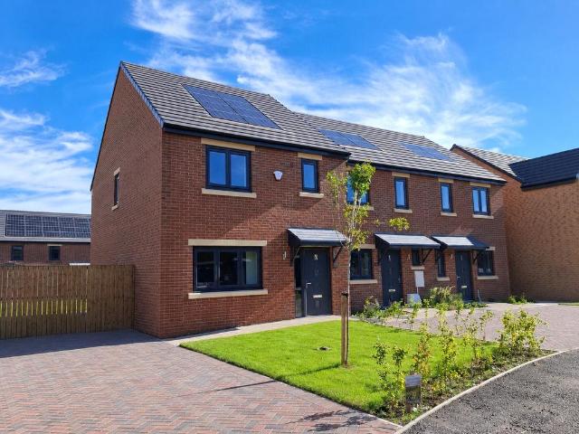 3 bedroom end of terrace house for sale