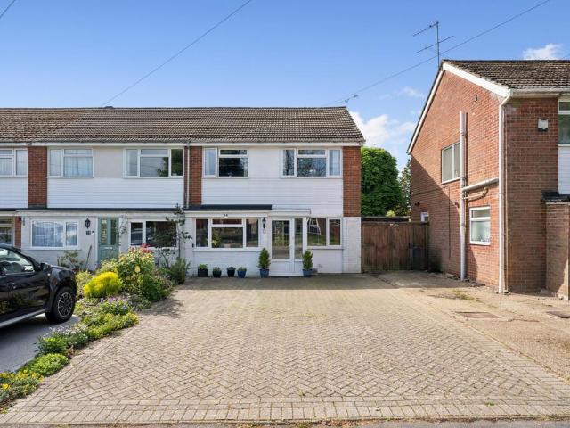 3 bedroom end of terrace house for sale