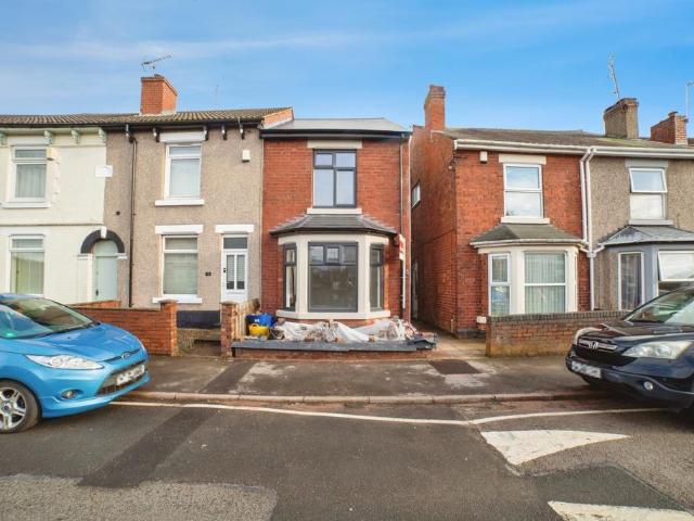 3 bedroom end of terrace house for sale