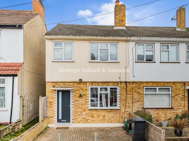 3 bedroom end of terrace house for sale