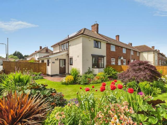 3 bedroom end of terrace house for sale