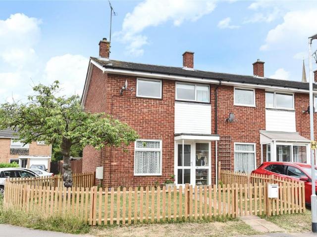 3 bedroom end of terrace house for sale