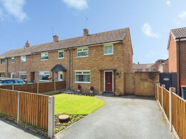 3 bedroom end of terrace house for sale