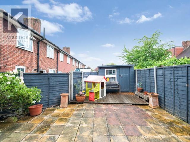 3 bedroom end of terrace house for sale