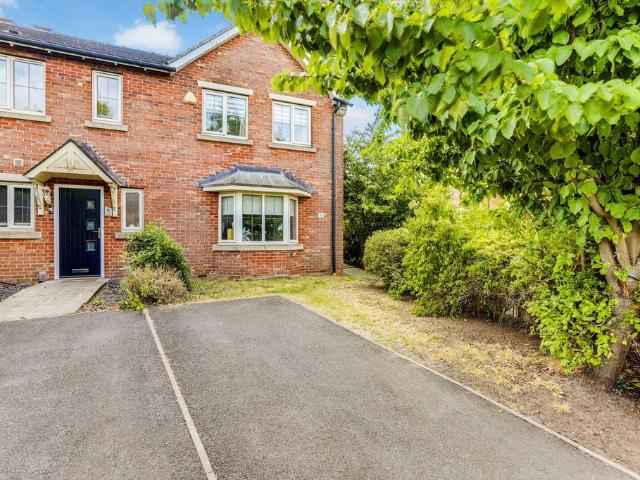 3 bedroom end of terrace house for sale