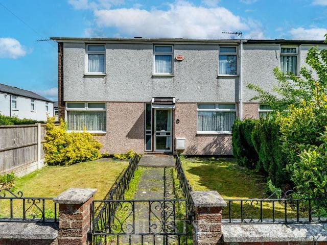 3 bedroom end of terrace house for sale
