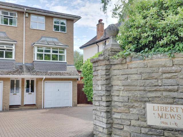 3 bedroom end of terrace house for sale