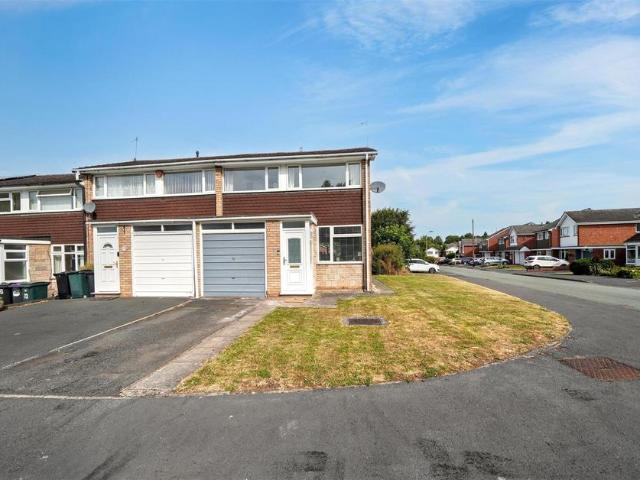 3 bedroom end of terrace house for sale