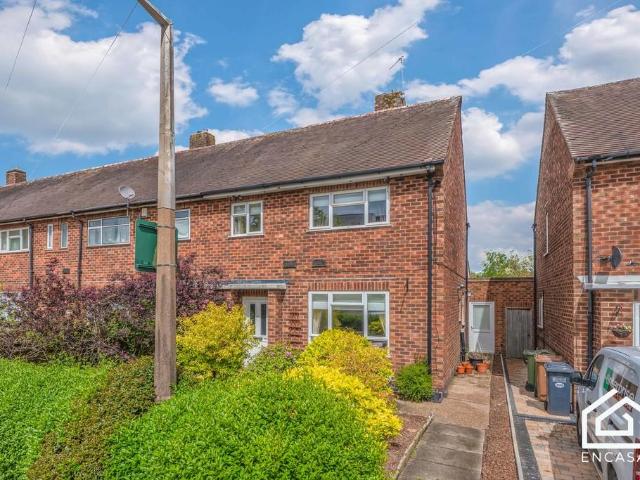 3 bedroom end of terrace house for sale