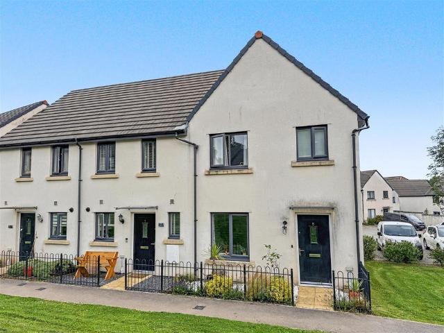 3 bedroom end of terrace house for sale