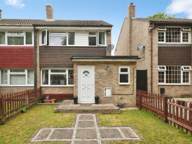3 bedroom end of terrace house for sale