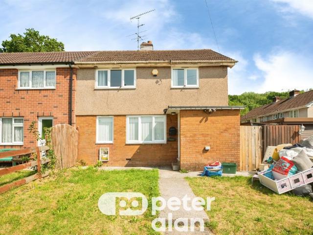 3 bedroom end of terrace house for sale