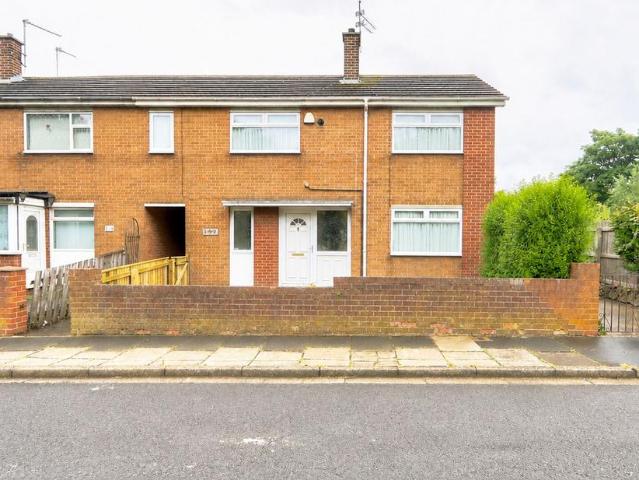 3 bedroom end of terrace house for sale
