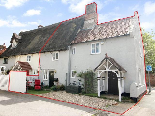 3 bedroom end of terrace house for sale