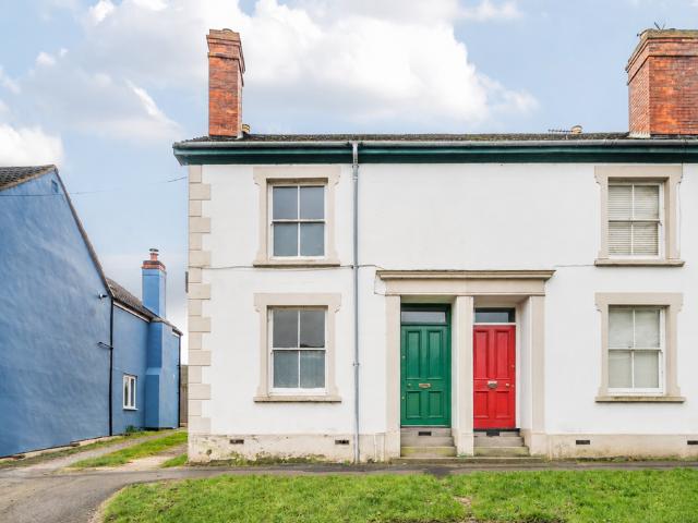 3 bedroom end of terrace house for sale