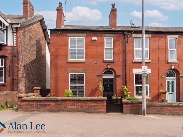3 bedroom end of terrace house for sale