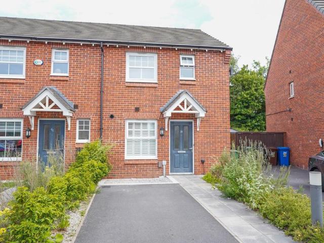 3 bedroom end of terrace house for sale