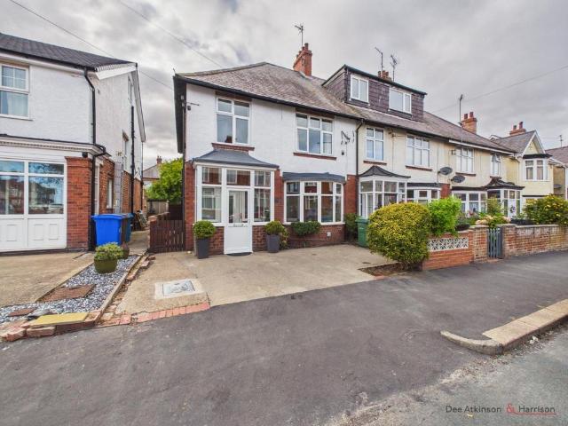 3 bedroom end of terrace house for sale