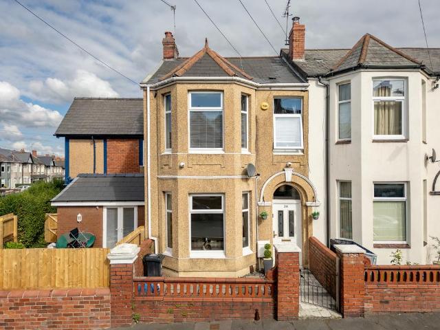 3 bedroom end of terrace house for sale