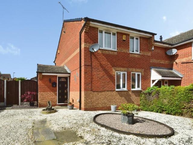 3 bedroom end of terrace house for sale