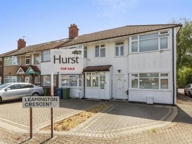 3 bedroom end of terrace house for sale