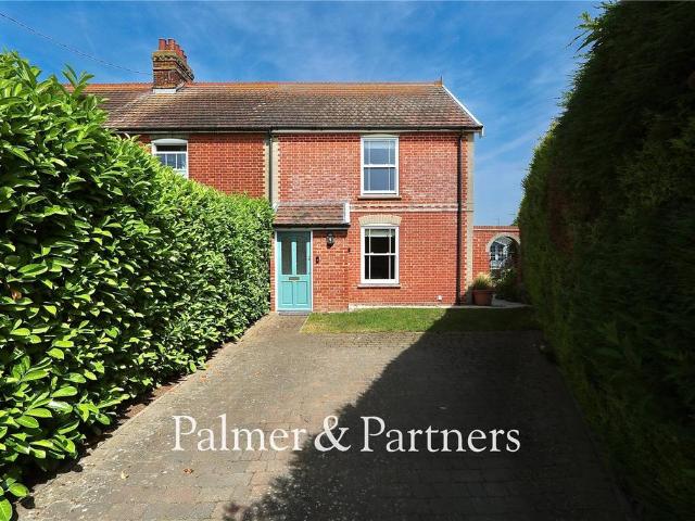 3 bedroom end of terrace house for sale