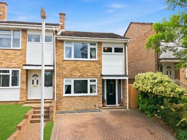 3 bedroom end of terrace house for sale