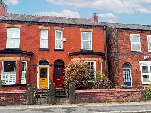3 bedroom end of terrace house for sale