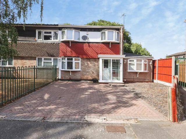 3 bedroom end of terrace house for sale