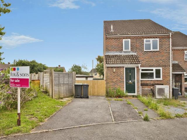 3 bedroom end of terrace house for sale
