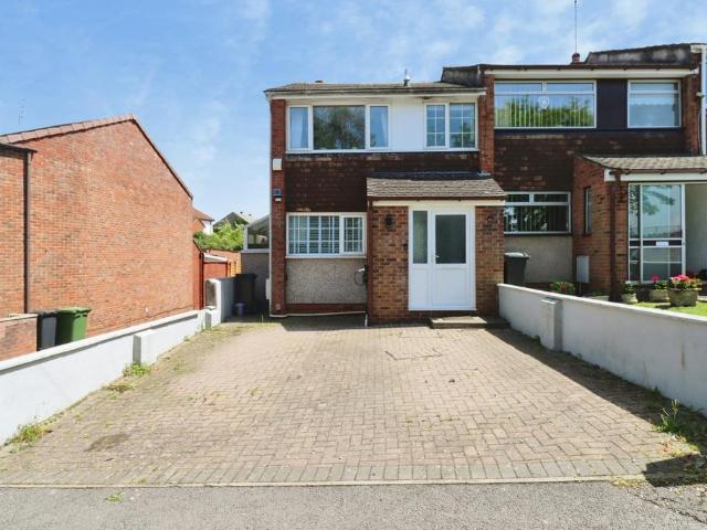 3 bedroom end of terrace house for sale