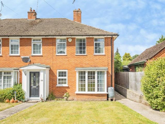 3 bedroom end of terrace house for sale