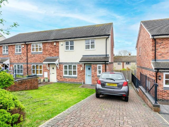 3 bedroom end of terrace house for sale
