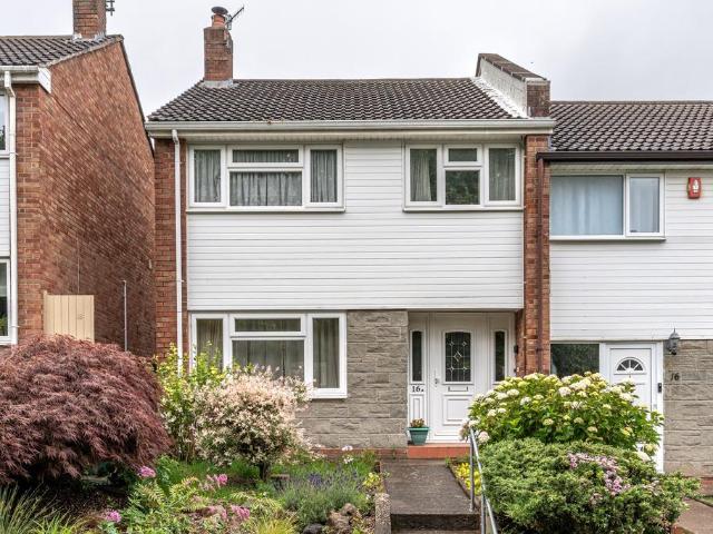 3 bedroom end of terrace house for sale