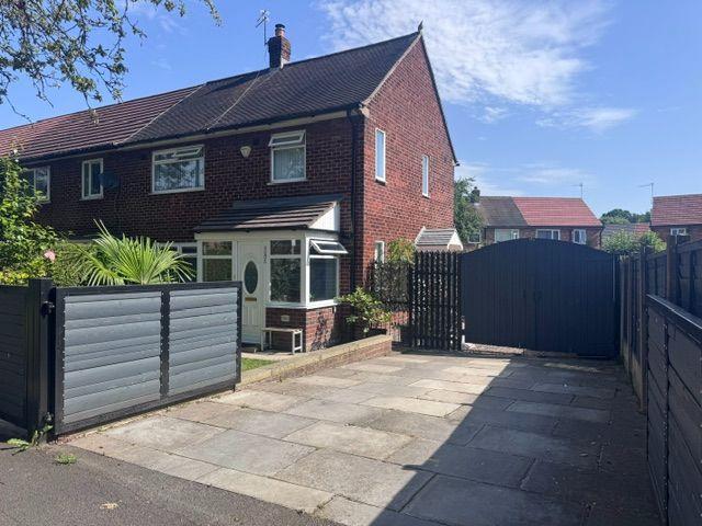 3 bedroom end of terrace house for sale