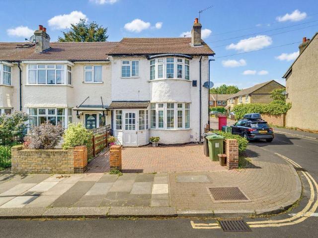 3 bedroom end of terrace house for sale