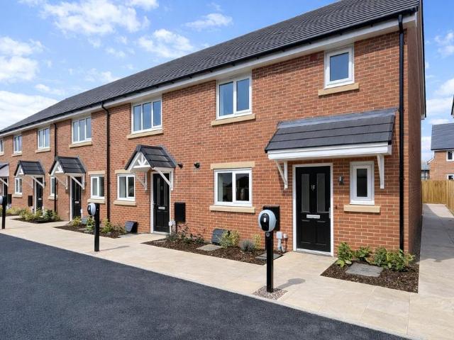 3 bedroom end of terrace house for sale