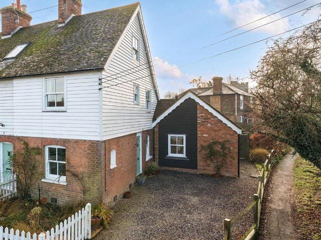 3 bedroom end of terrace house for sale