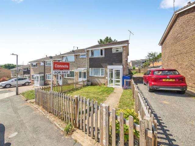 3 bedroom end of terrace house for sale