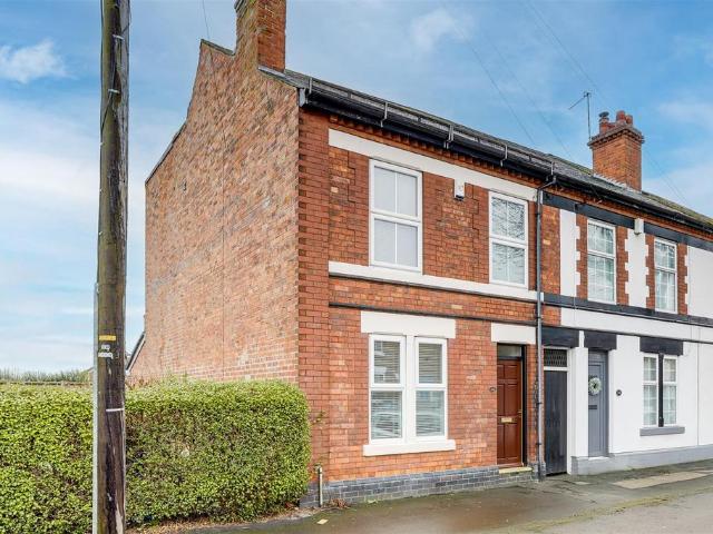 3 bedroom end of terrace house for sale