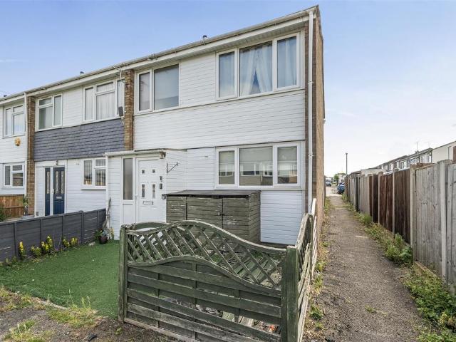 3 bedroom end of terrace house for sale