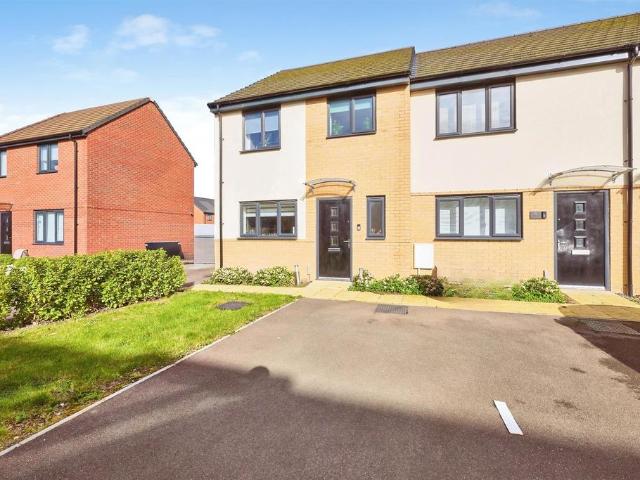 3 bedroom end of terrace house for sale